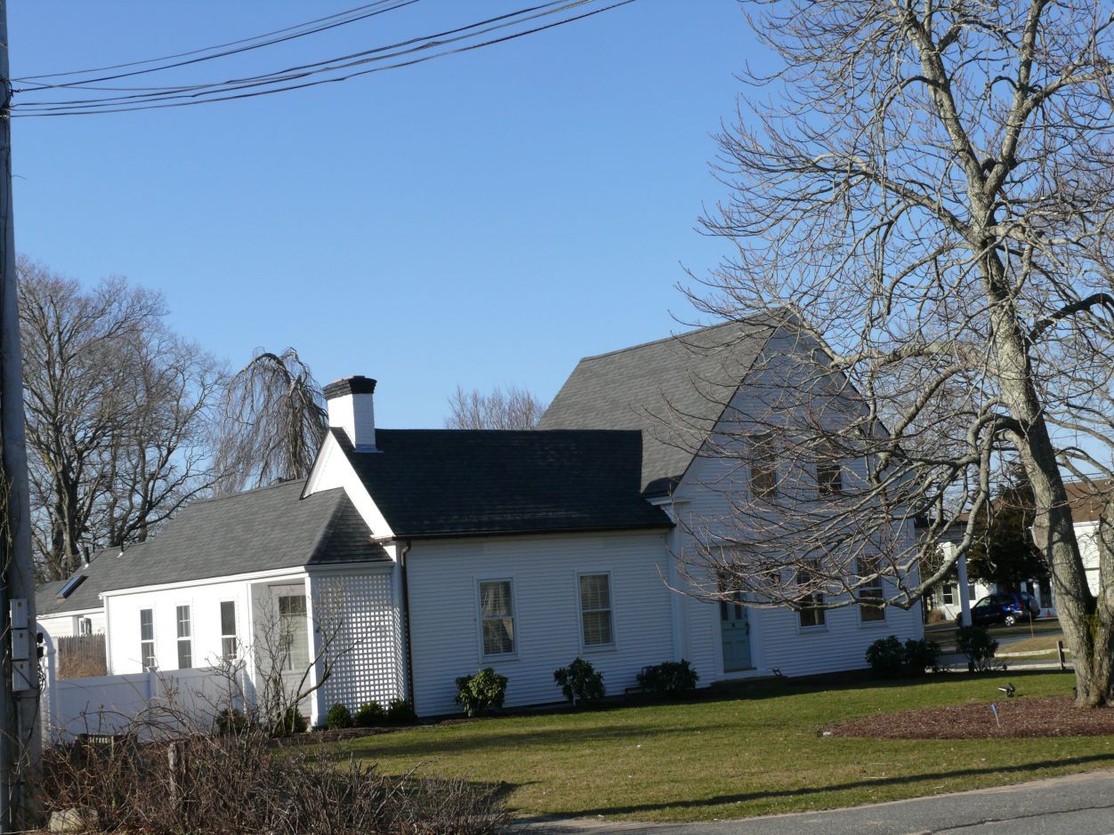 Seth Knowles House - Fort Hill Area (2008 view) · Snow Library